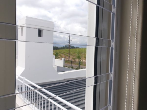 6 Bars1500 - Clear Window Safety Barriers (Covers up to 1500mm x 880mm ...